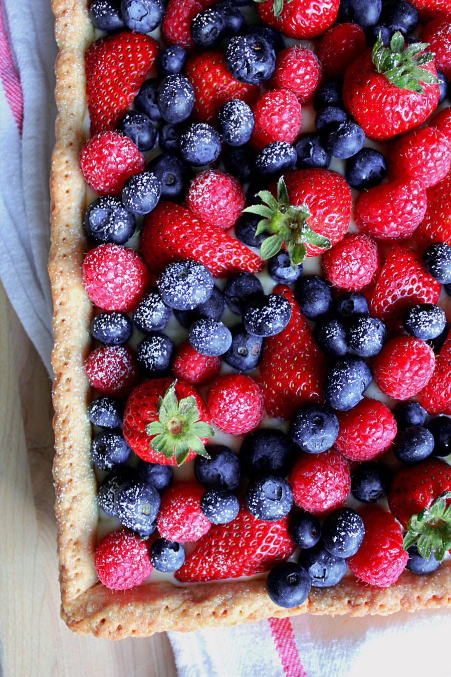 Fresh Berry Tart with Vanilla Pastry Cream - Oh Sweet Day! Blog