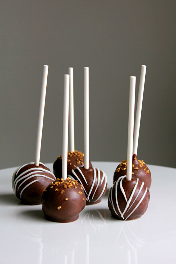 Triple Chocolate Cake Pops - Oh Sweet Day! Blog