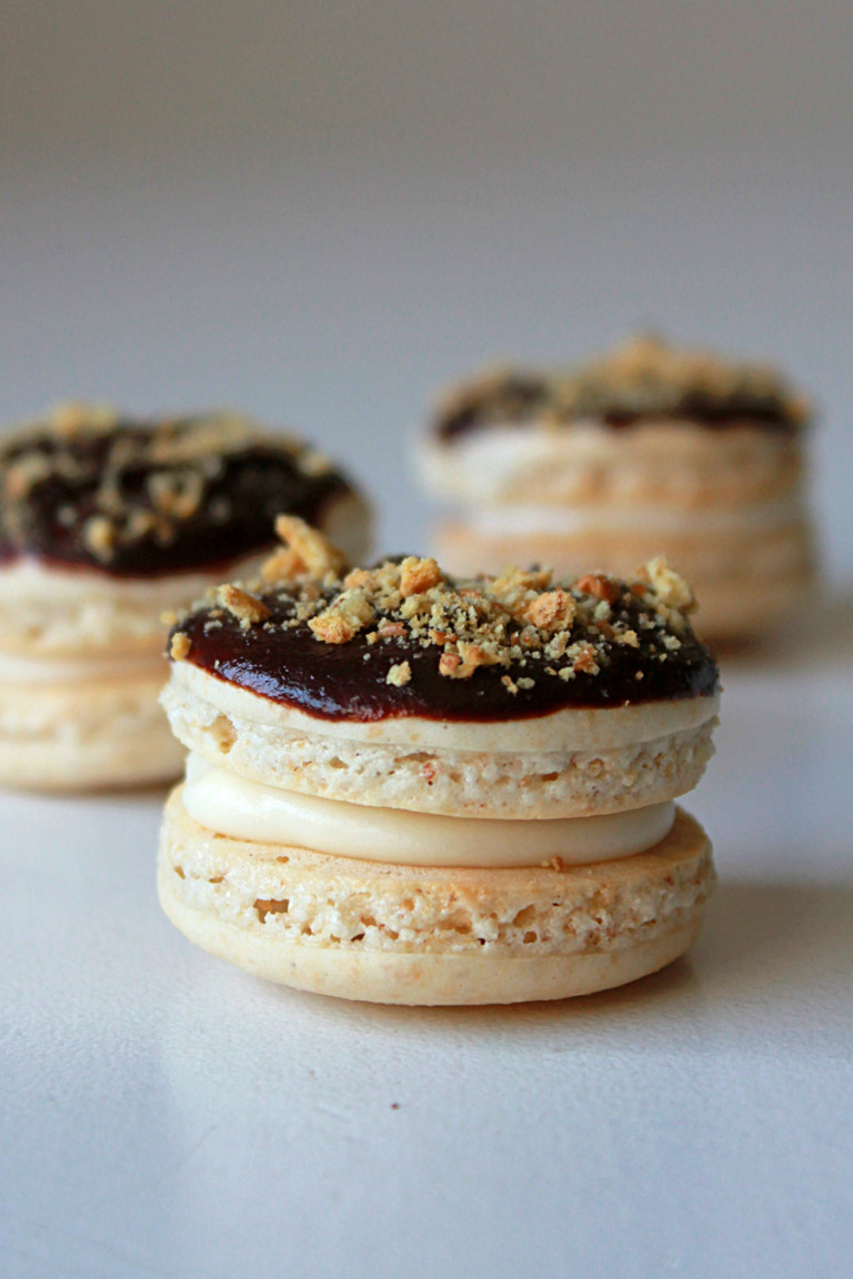 S'mores Macarons - Oh Sweet Day! Blog